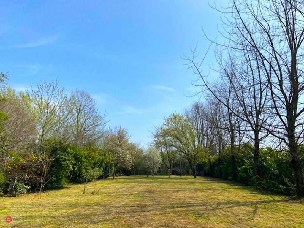 In vendita il Castello di Niviano - Il blog di Casa.it