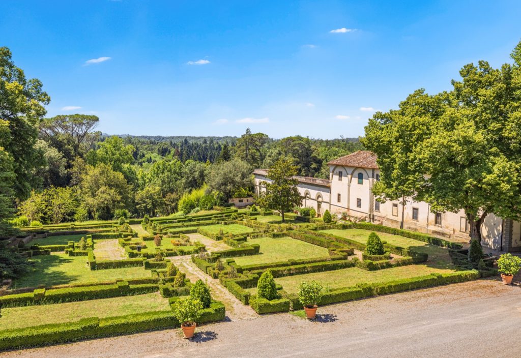 In vendita la tenuta che fu della famiglia Agnelli-Piaggio - Il blog di ...